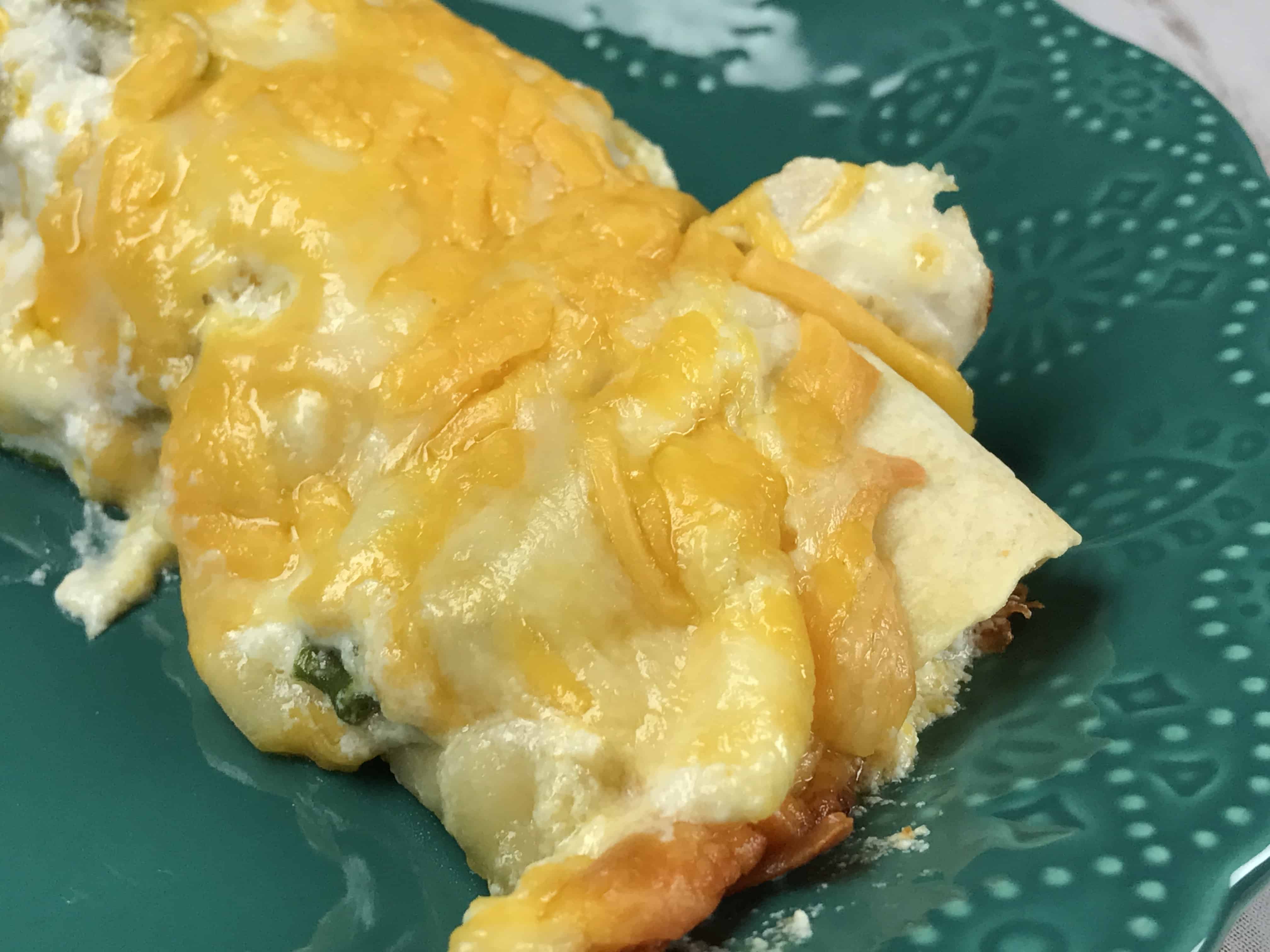 These Extra Cheesy Chicken Chalupas make a delicious dinner that even ...