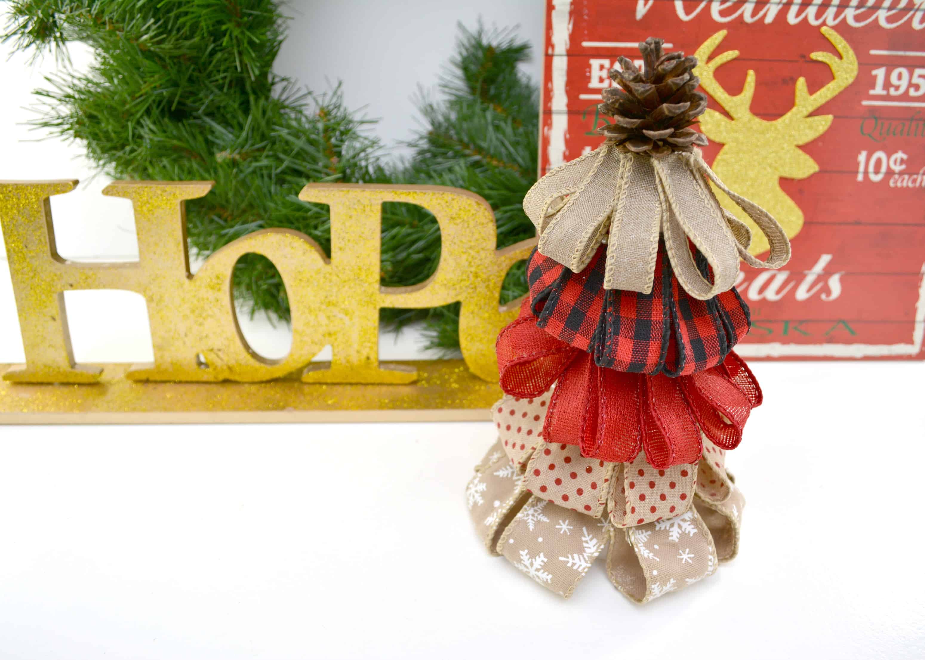 Christmas tree ribbon ideas: Burlap Christmas Tree