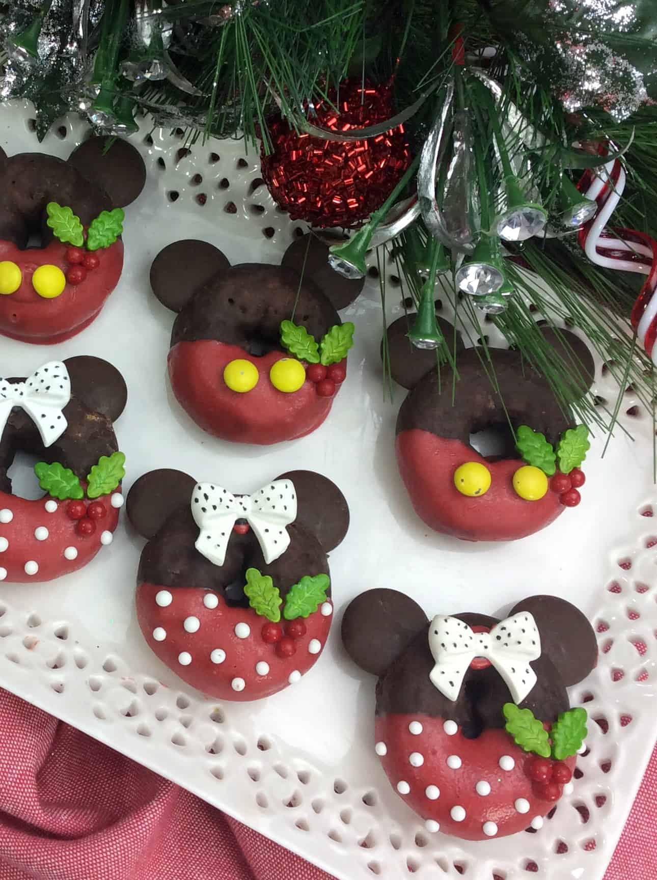 The most adorable Mickey and Minnie holiday mini donuts