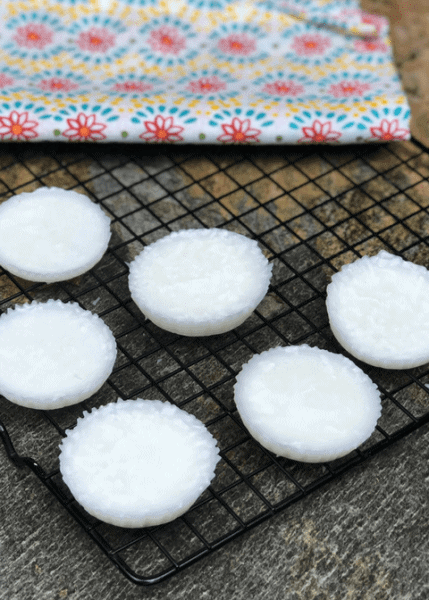 Keto Coconut Fat Bomb - Easy Ketogenic Diet Coconut Fat Bomb Recipe