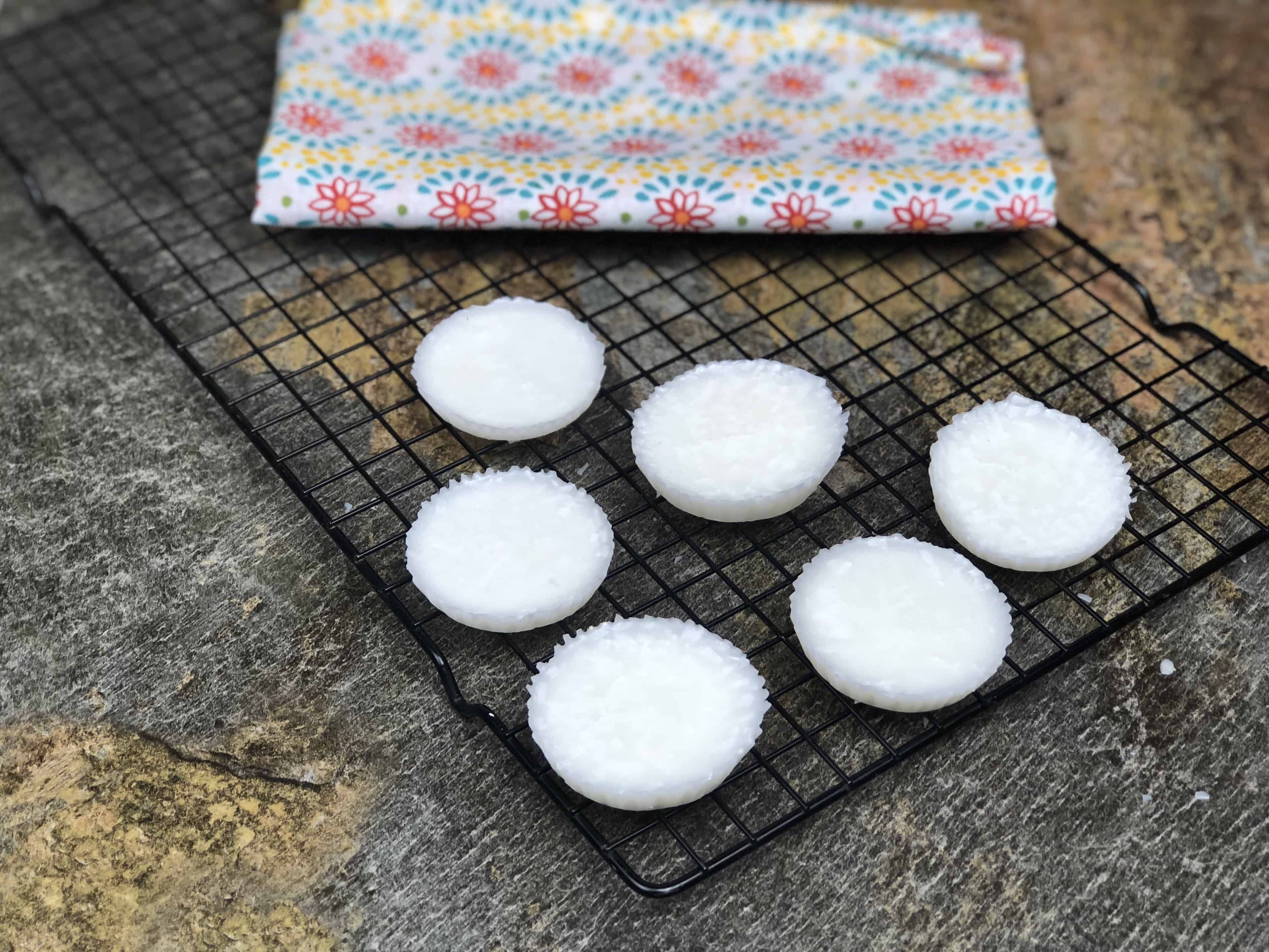 Keto Coconut Fat Bomb - Easy Ketogenic Diet Coconut Fat Bomb Recipe