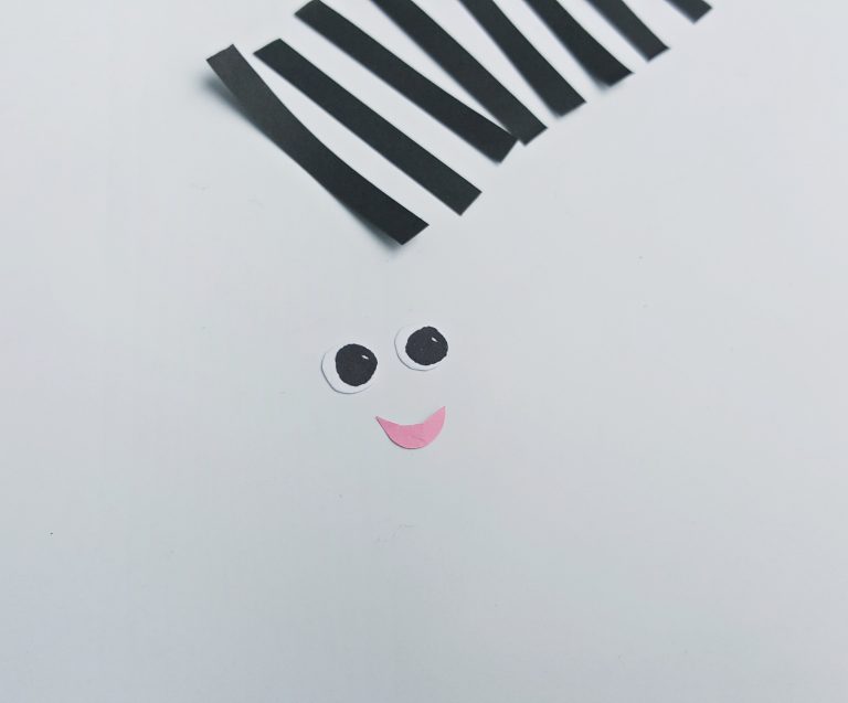 Quilled Spider - Halloween Quilling tutorial for beginners