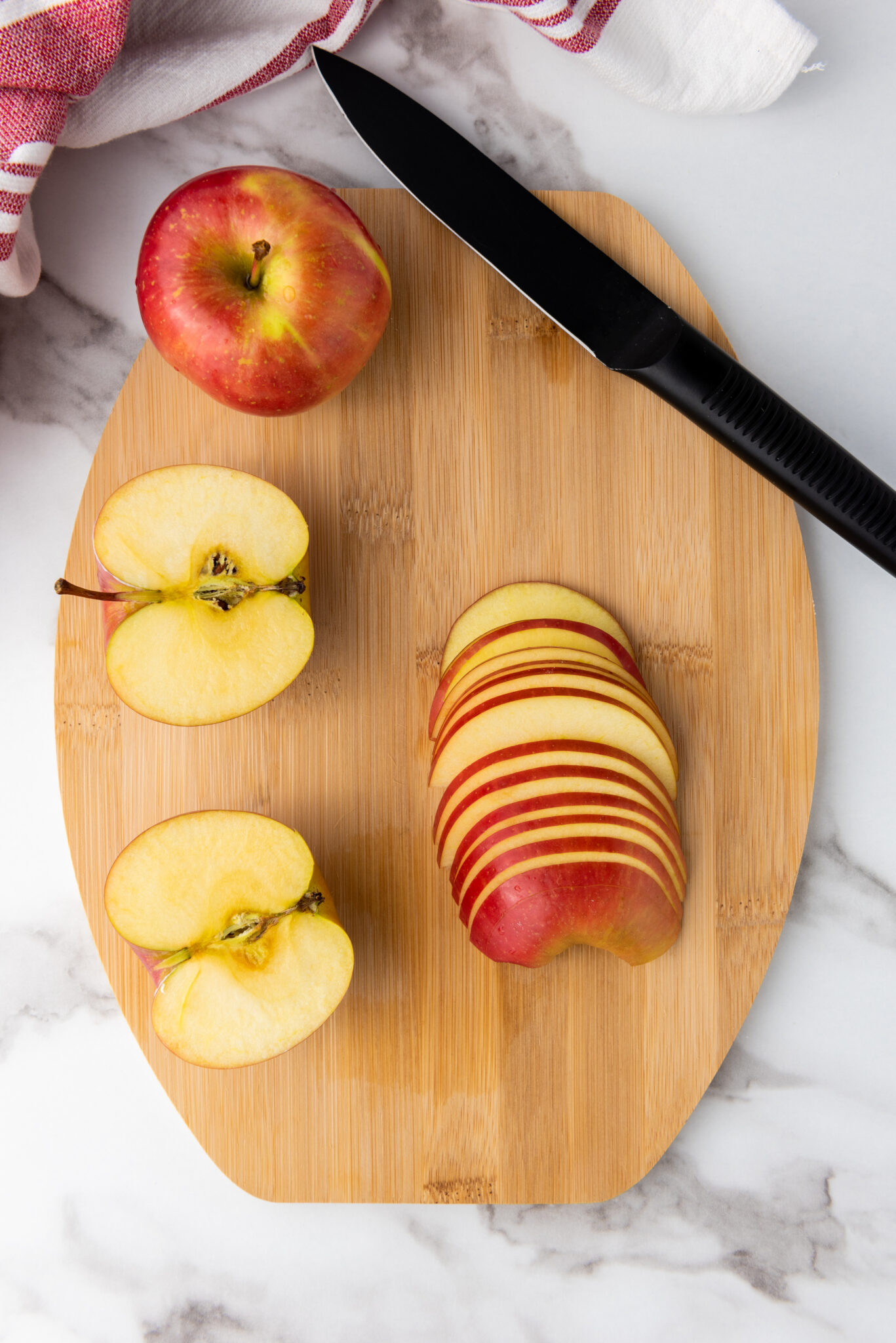 Baked apple roses recipe: Easy Puff Pastry Dessert - A Sparkle of Genius