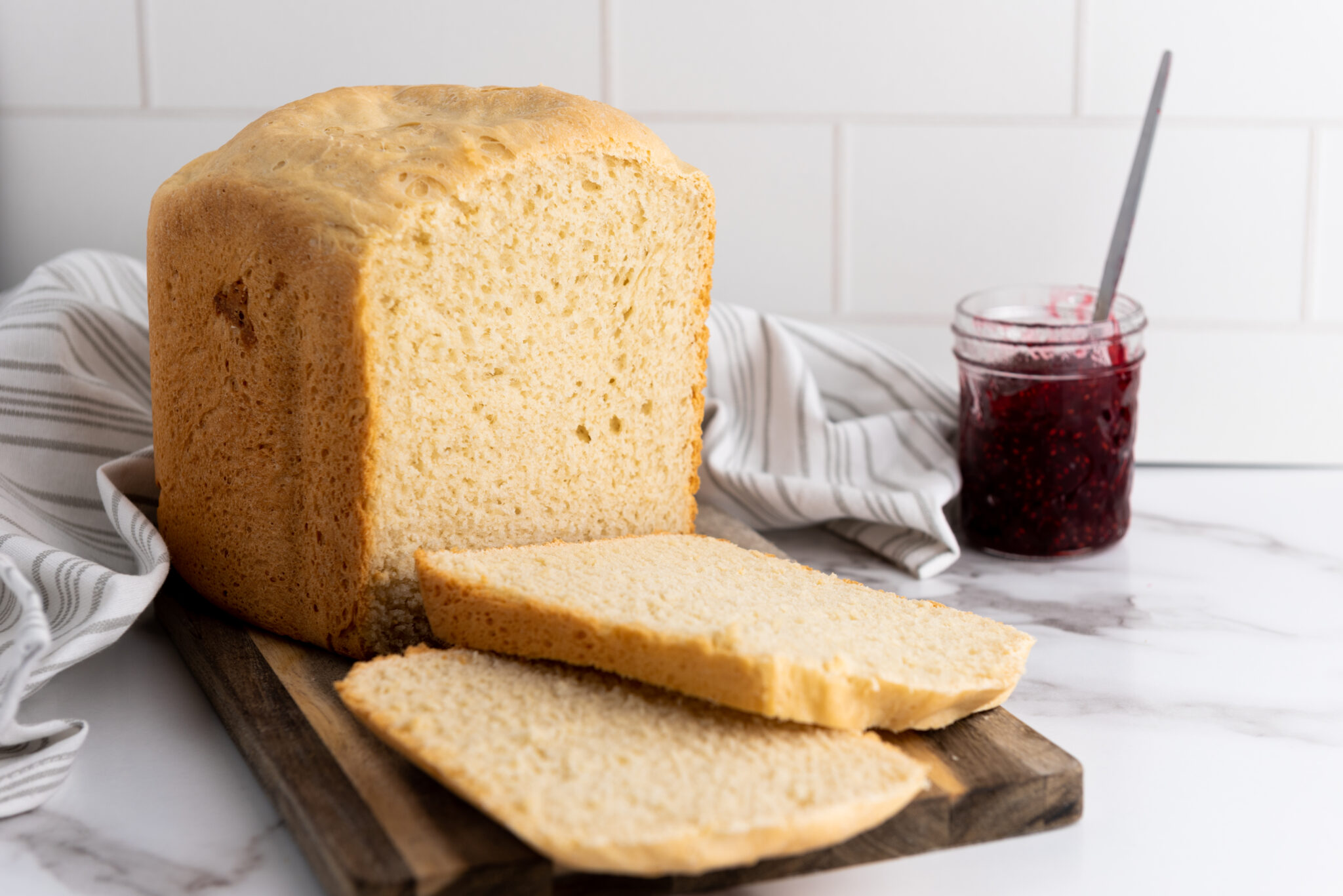 White bread recipe for bread machine 2 lbs basic loaf - A Sparkle of Genius