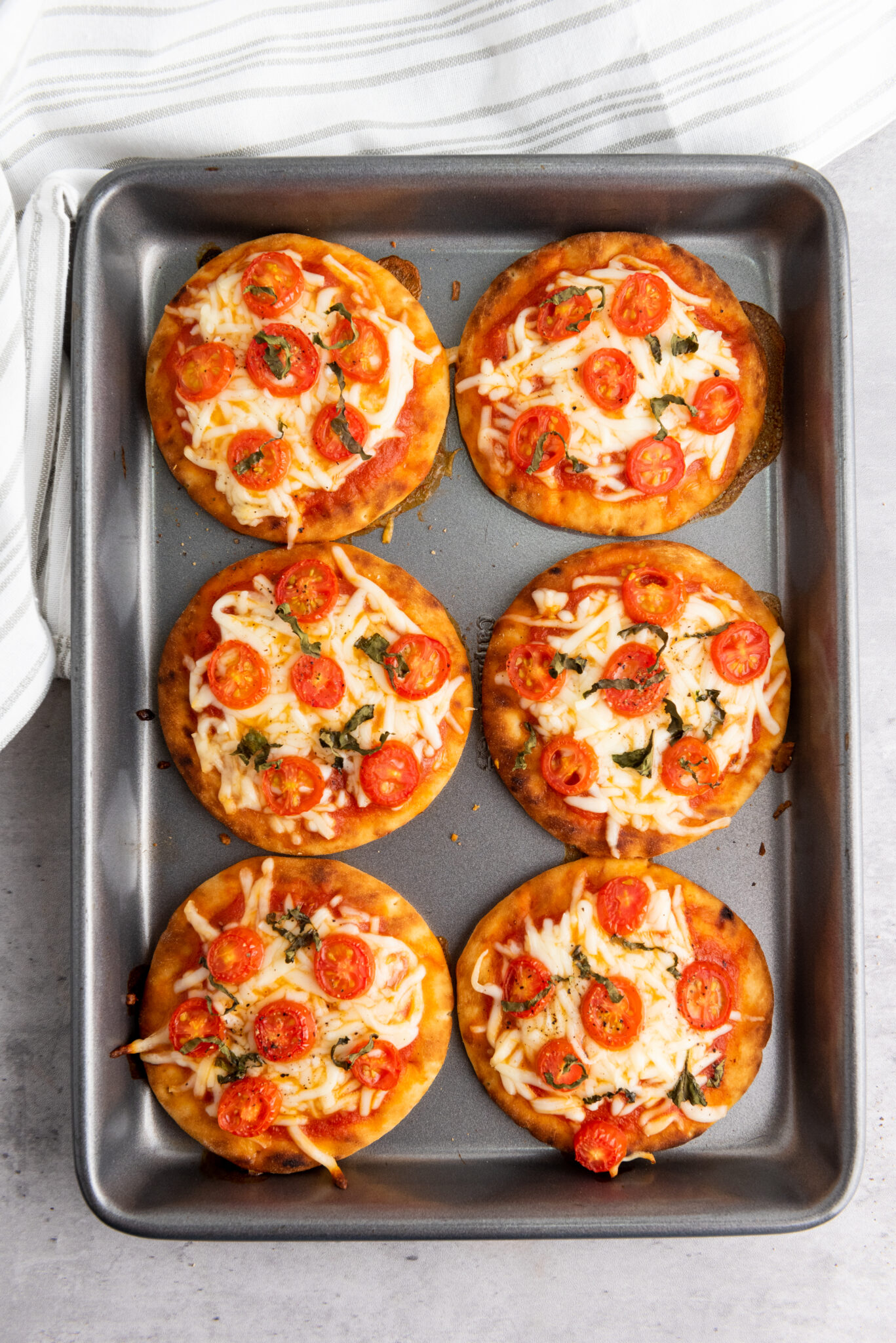 Caprese pizza recipe: Homemade fresh with Tomato - A Sparkle of Genius