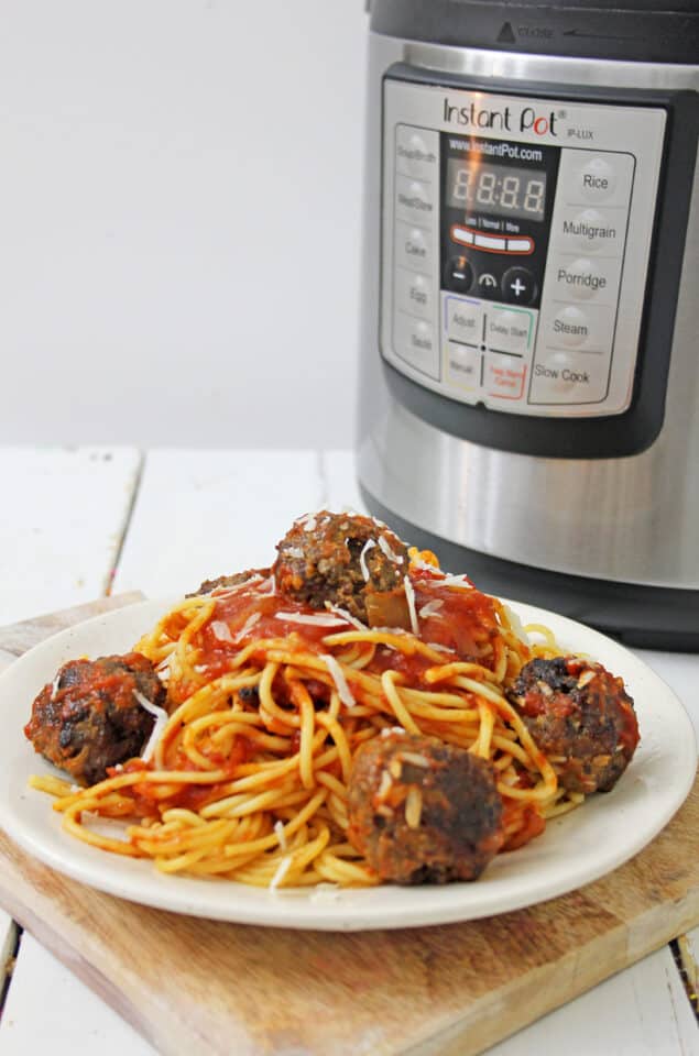 Instant pot spaghetti and meatballs: Easy Recipe! - A Sparkle of Genius